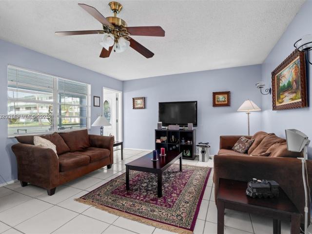 5300 Washington St, Unit J115, Hollywood, FL 33021 | MLS #A11924 | Compass