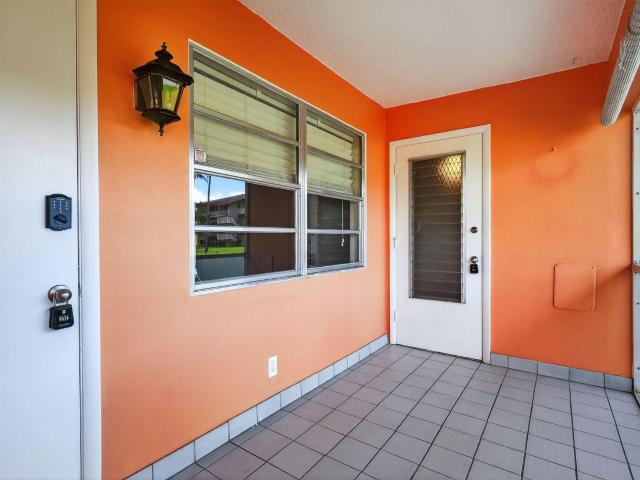 5300 Washington St, Unit J116, Hollywood, FL 33021 | MLS #R11136 | Compass