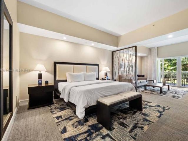 5300 87 Ave NW #307, Doral, FL 33178