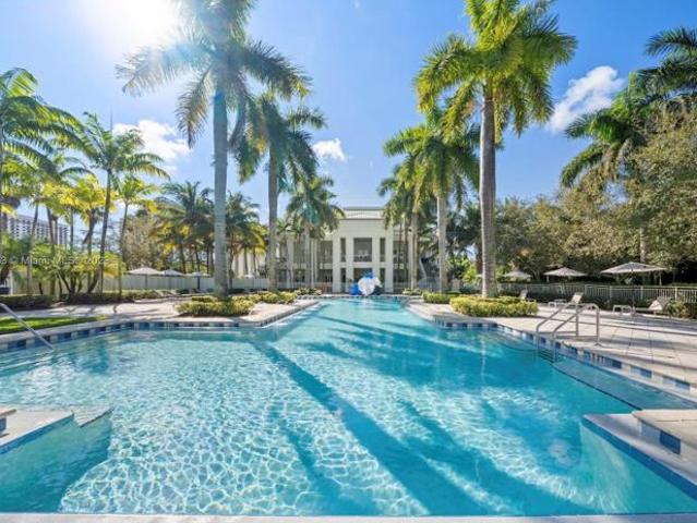 5300 87th Ave NW #1313, Doral, FL 33178