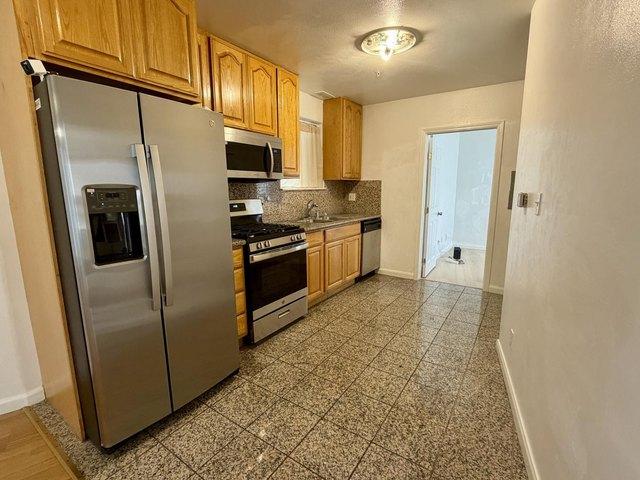 5301 Mission St Apt 1, San Francisco, CA 94112