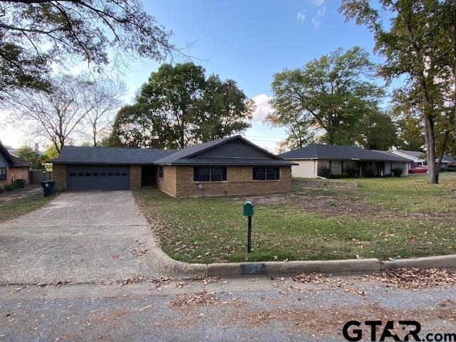 5301 Athens Dr, 3 beds, 2 full baths