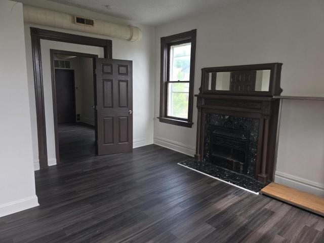 5301 Alfred Ave 2 Bedroom Apartment for Rent at 5301 Alfred Ave, St. Louis, MO 63116 Bevo Mill
