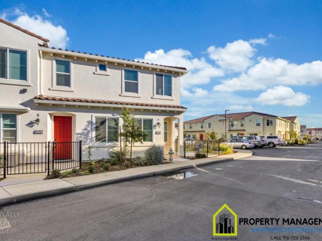 5301 E Commerce Way, Unit 54104, Sacramento, CA 95835 | MLS #226048