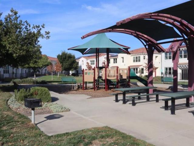 5301 E Commerce Way #5102, Sacramento, CA 95835