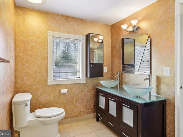 5301 Goldsboro Rd, Bethesda, MD 20817 | MLS #MDMC2214