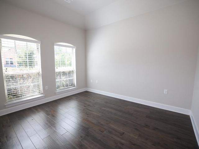 5301 Ponte Tresa Dr