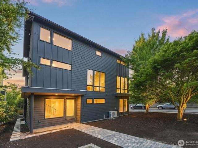 5301 49th Ave SW, Seattle, WA 98136