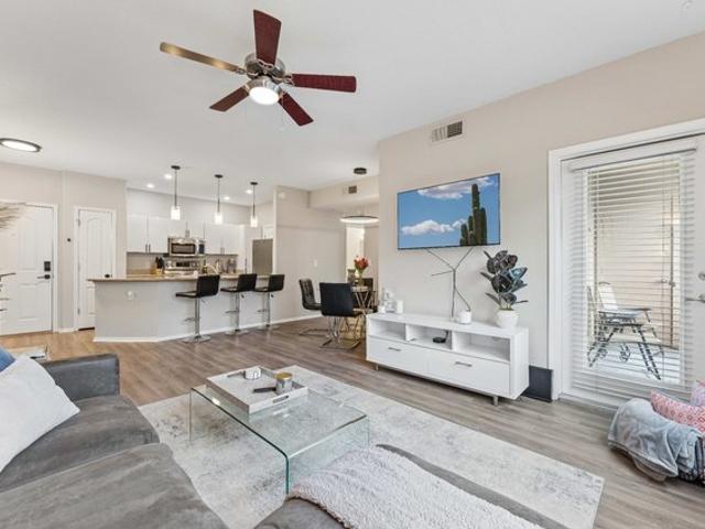 5302 E Van Buren St Unit 2054, Phoenix, AZ 85008