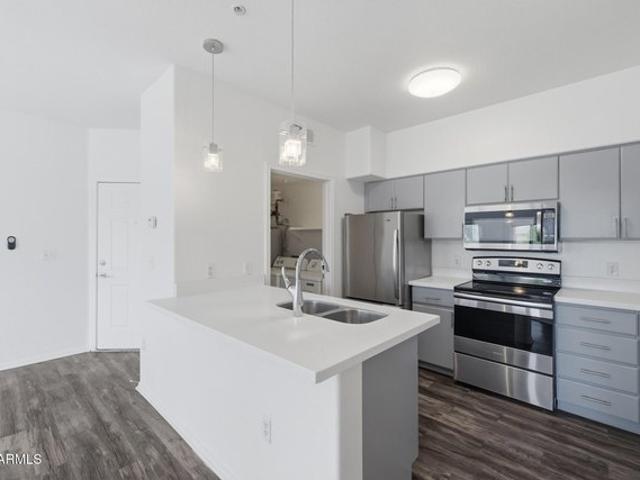 5302 E Van Buren St Unit 2009, Phoenix, AZ 85008