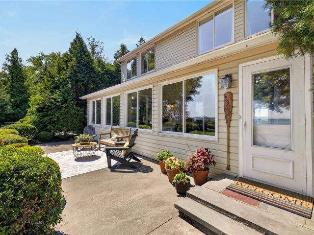 5302 Kashong Point