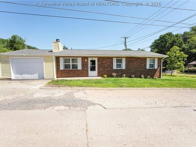 5302 Katie Ln, Cross Lanes, WV 25313