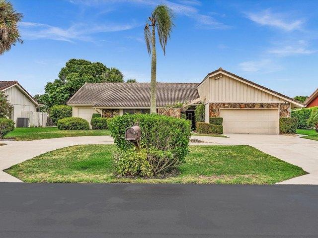 5302 Piping Rock Dr, Boynton Beach, FL 33437