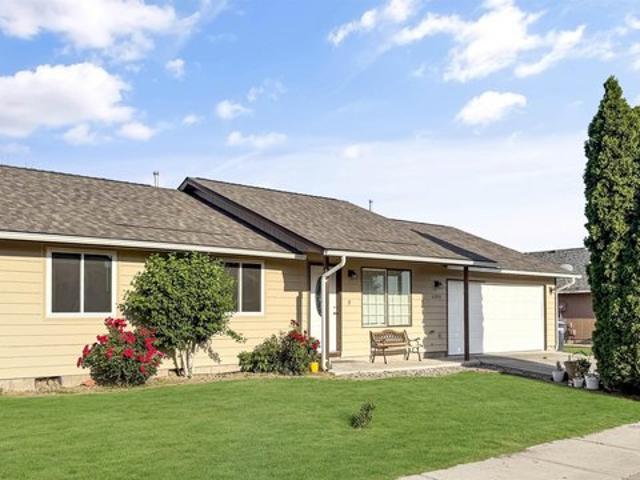 5303 Montague Ln, Pasco, WA 99301