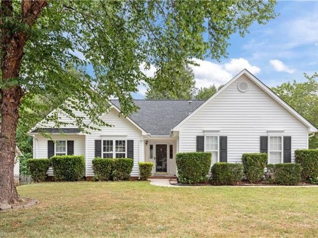 5303 Carriage Woods Dr, Browns Summit, NC 27214