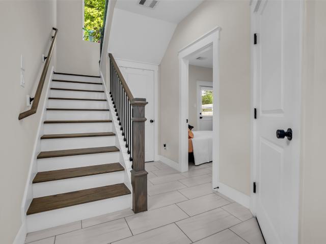 5303 Donovan Gardens Lane