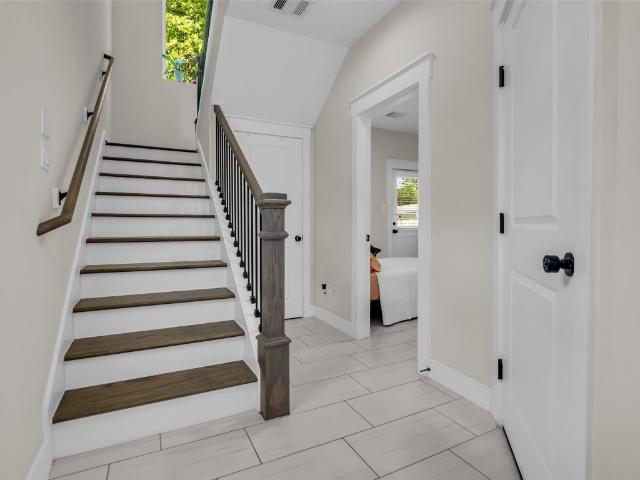 5303 Donovan Gardens Lane