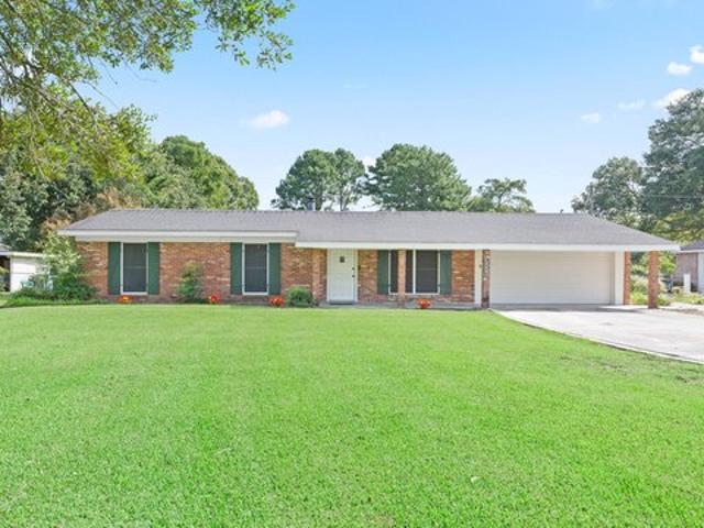 5303 E Admiral Doyle Dr Unit 1, Jeanerette, LA 70544