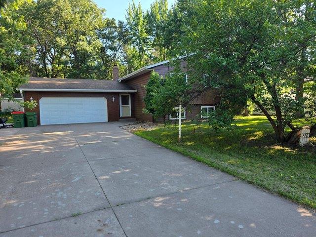530 156th Ln NW, Andover, MN 55304