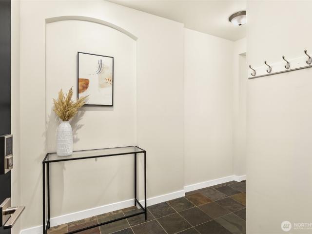 530 4th Avenue W # 107