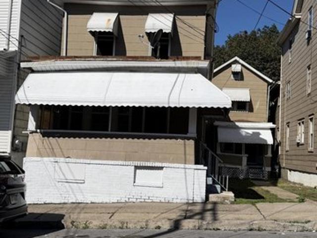 530 532 Seybert St, Hazleton, PA 18201
