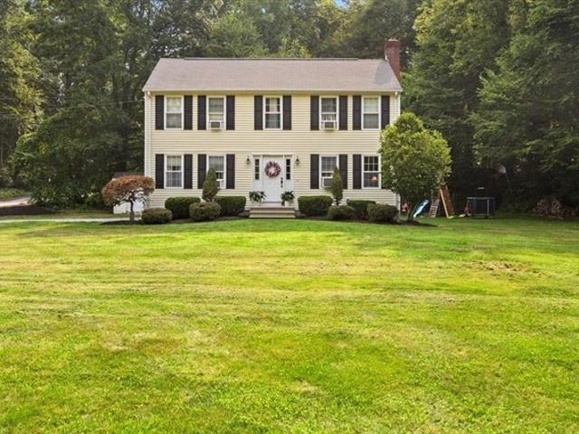 530 Chestnut Hill Rd, Millville, MA 01529
