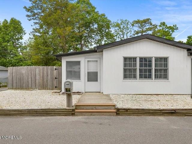 530 Bradley Blvd, Toms River, NJ 08753