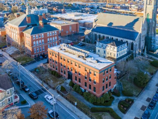 530 Broadway Apartments