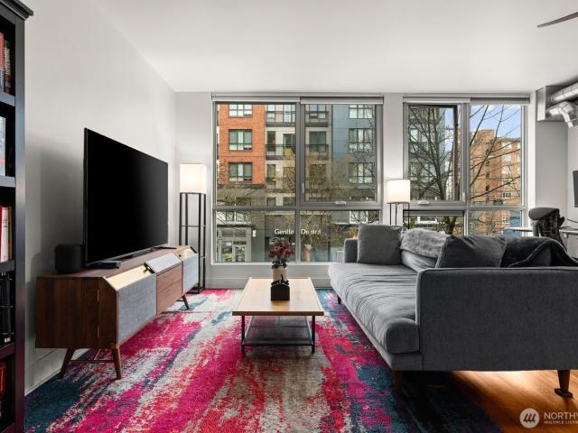 530 Broadway E, Unit 208, Seattle, WA 98102 | MLS #2482 | Compass
