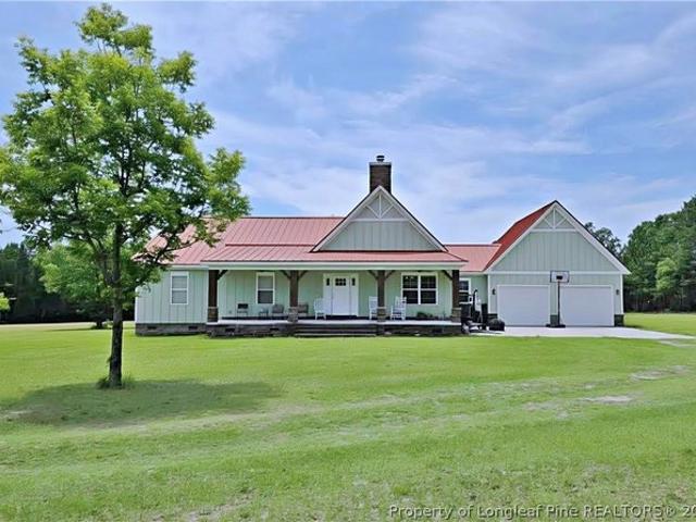 530 Browning Dr, Saint Pauls, NC 28384