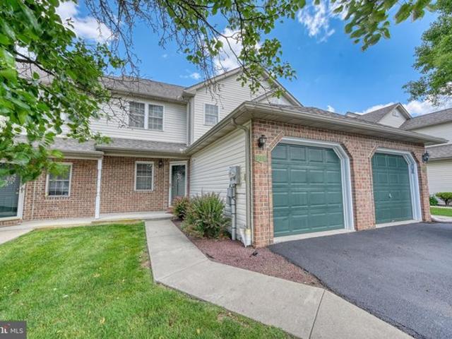 530 Gamma Dr, Wernersville, PA 19565