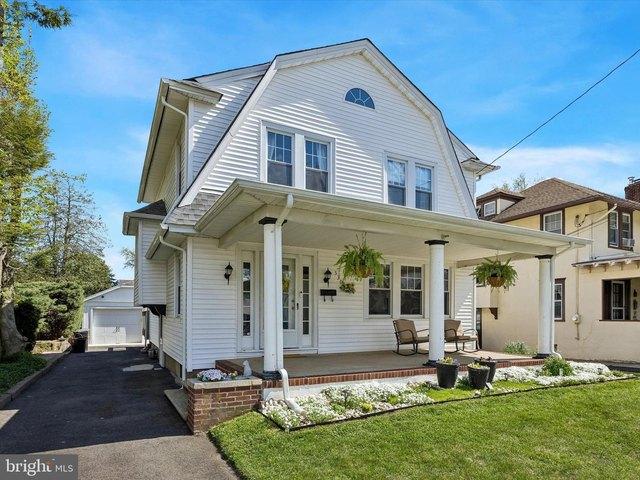 530 Greenway Ave, Ewing, NJ 08618