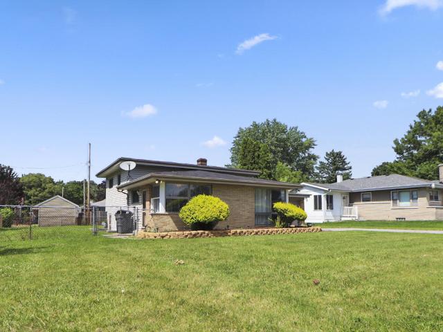 530 E 52nd Place