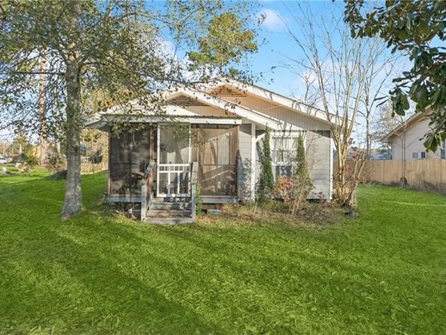 530 E Cypress St, Ponchatoula, LA 70454