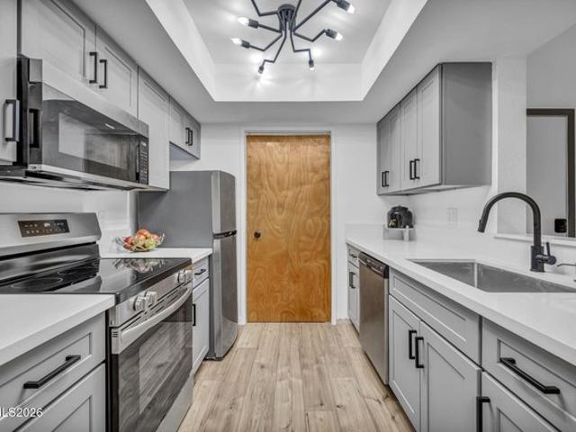 530 E Patriot Blvd Apt 124, Reno, NV 89511