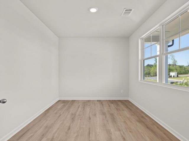 530 Hampton Terrace