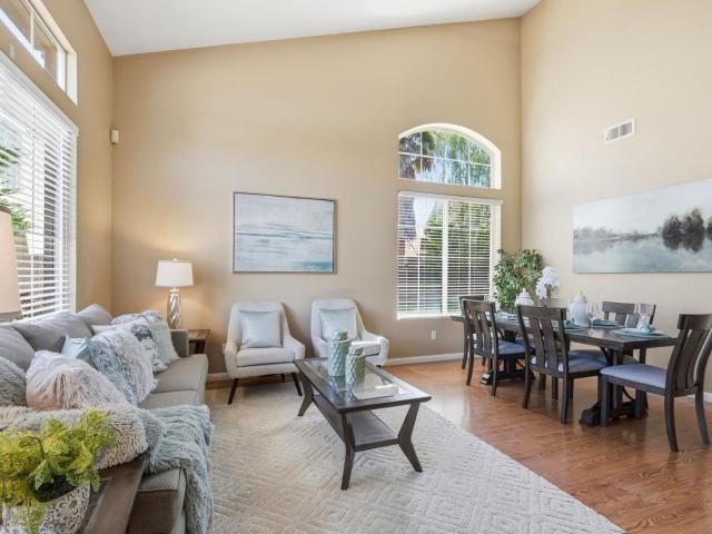 530 Hewes Court