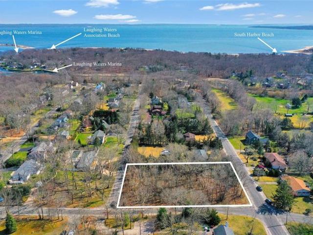 530 Hiawathas Path, Southold, NY 11971