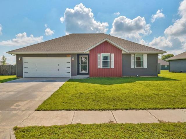 530 Hudson Ave, Republic, MO 65738