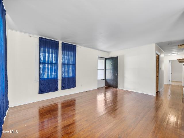 530 Oak Lane