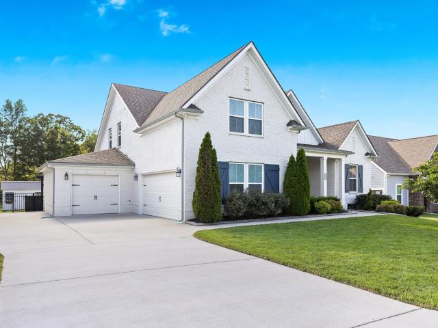 530 Oakvale Ln