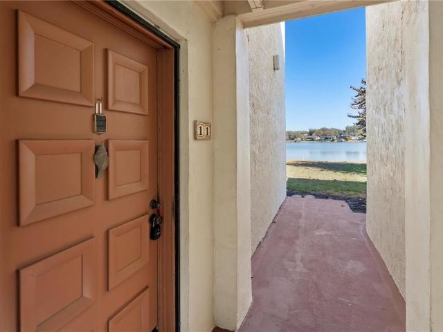 530 Orange Dr, Unit 11, Altamonte Springs, FL 32701 | MLS #O6393 | Compass