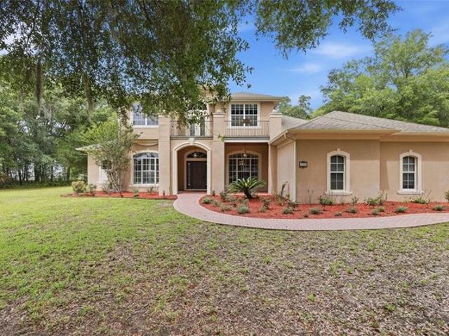 530 N Blue Lake Ave, Deland, FL 32724