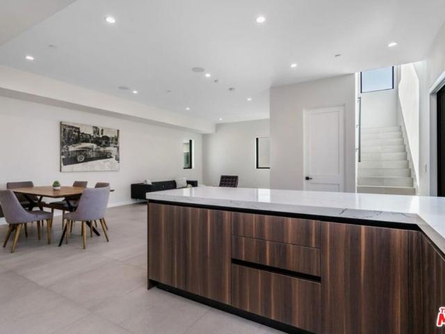 530 N Hayworth Avenue 3/4