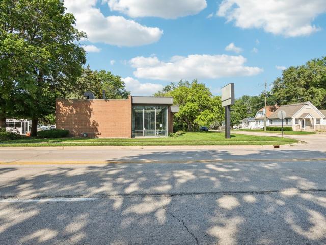 530 N Mclean Boulevard