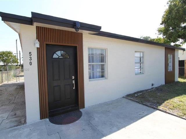 530 NW 10th Ave, Boynton Beach, FL 33435