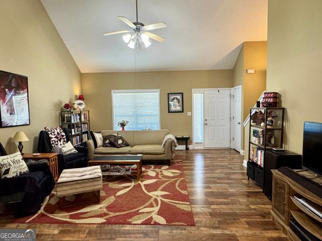 530 Sugarloaf Drive