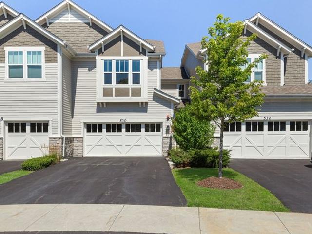 530 Pershing Ct, Barrington, IL 60010