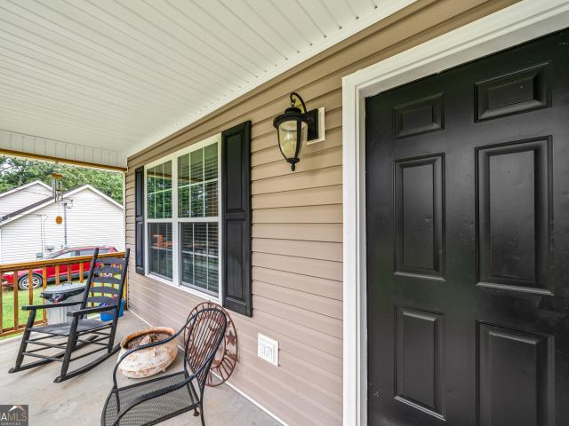 530 Pleasant Valley Road SE