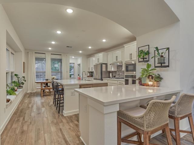 530 W Cascade Heights Dr, Montgomery, TX 77316 | MLS #90309